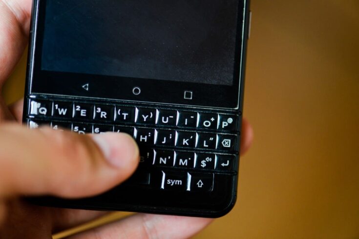 What are the Different Types of Keyboards for Smartphones? - TechSnivel