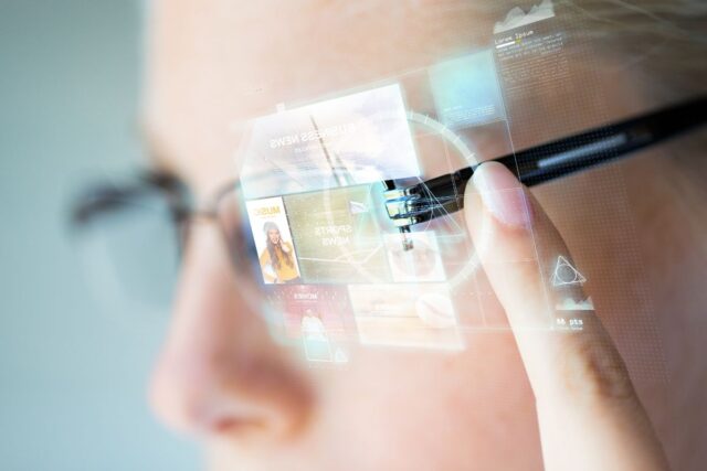 11 Different Types of Wearable Technology - TechSnivel