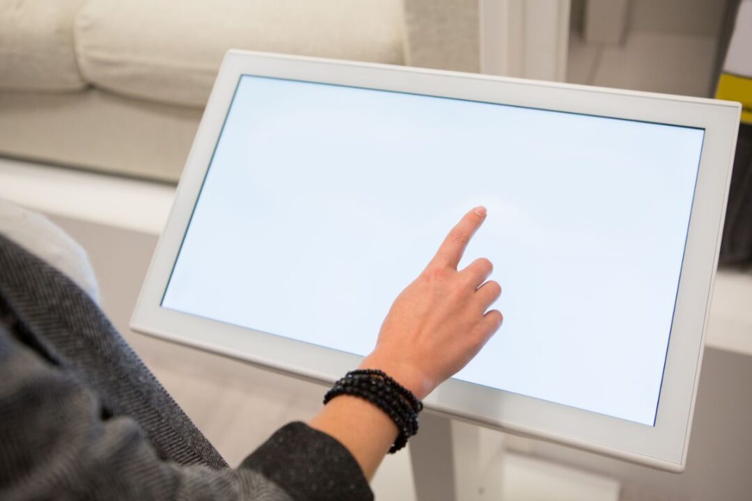 7 Different Types of Touch Screen Technology - TechSnivel